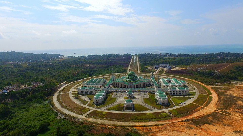 Kota Ranai di Pulau Bunguran Kabupaten Natuna, Provinsi Kepulauan Riau ...