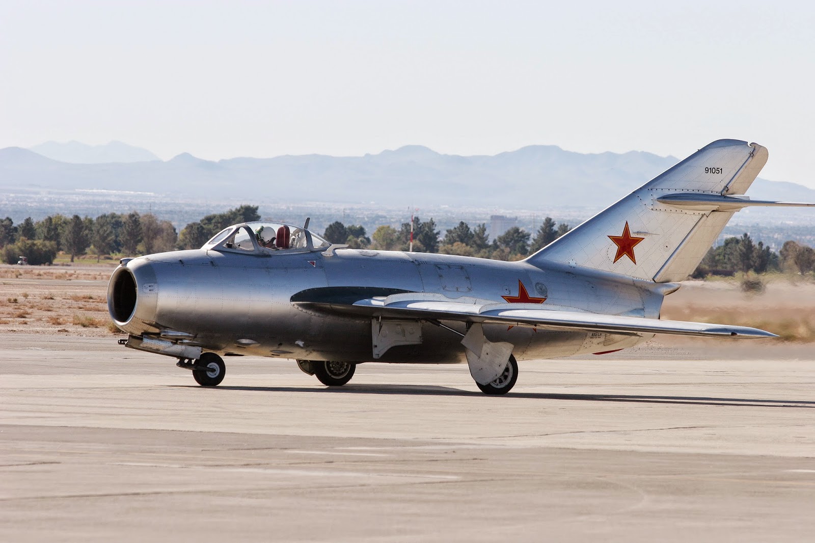 Blog de Aviones de Caza y Ataque: Mikoyan-Gurevich MiG-15 MiG-15 Fagot