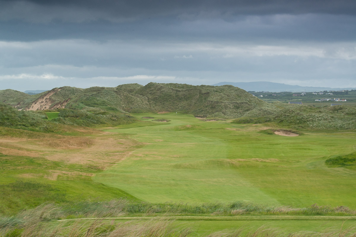 Hooked: Ireland's Golf Courses: Eric Trump's Visit to Doonbeg, 2017