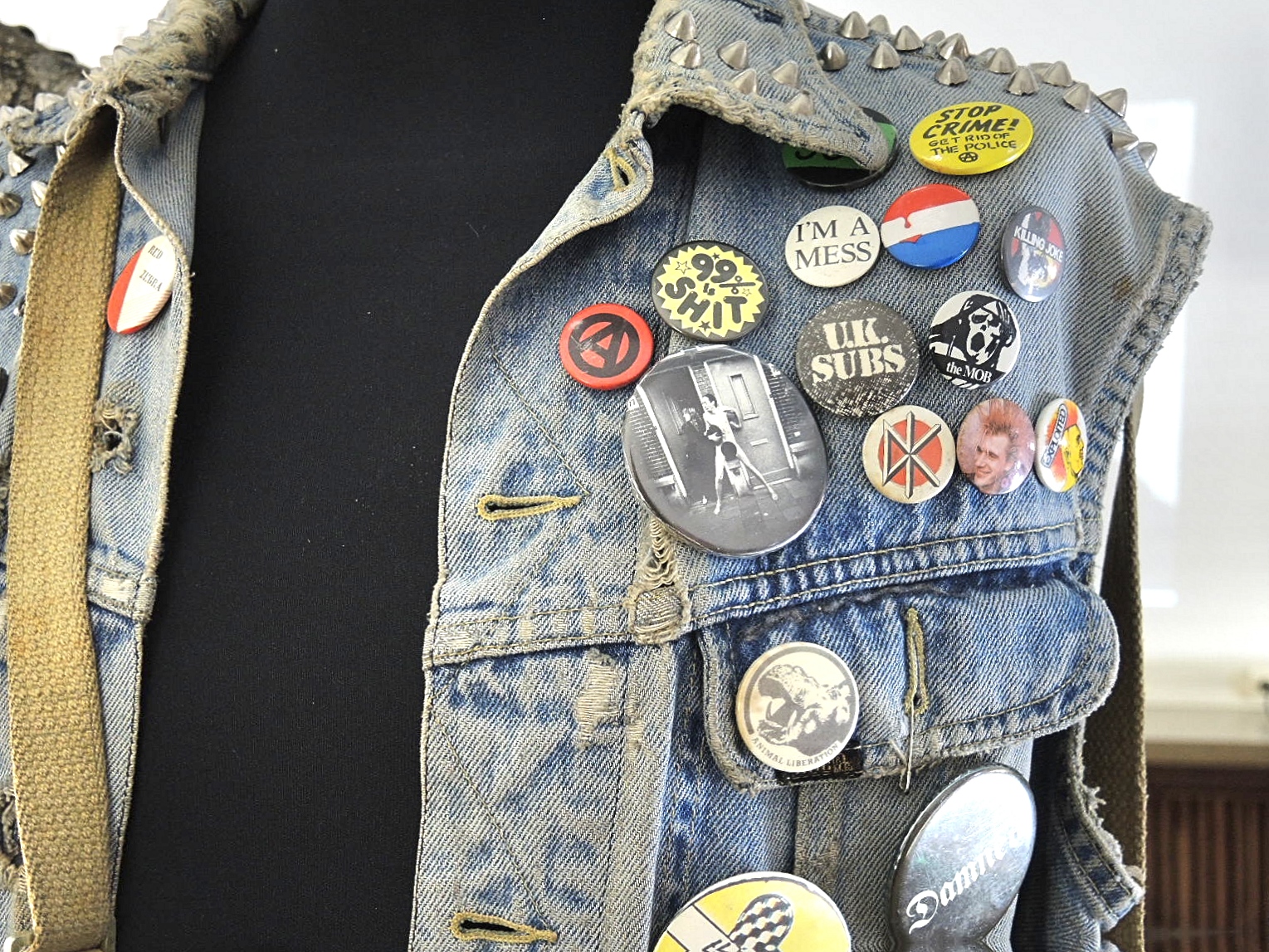 Moois van ' M(i)e': Antwerpen: Tentoonstelling 'Naughty Kids - Punk ...