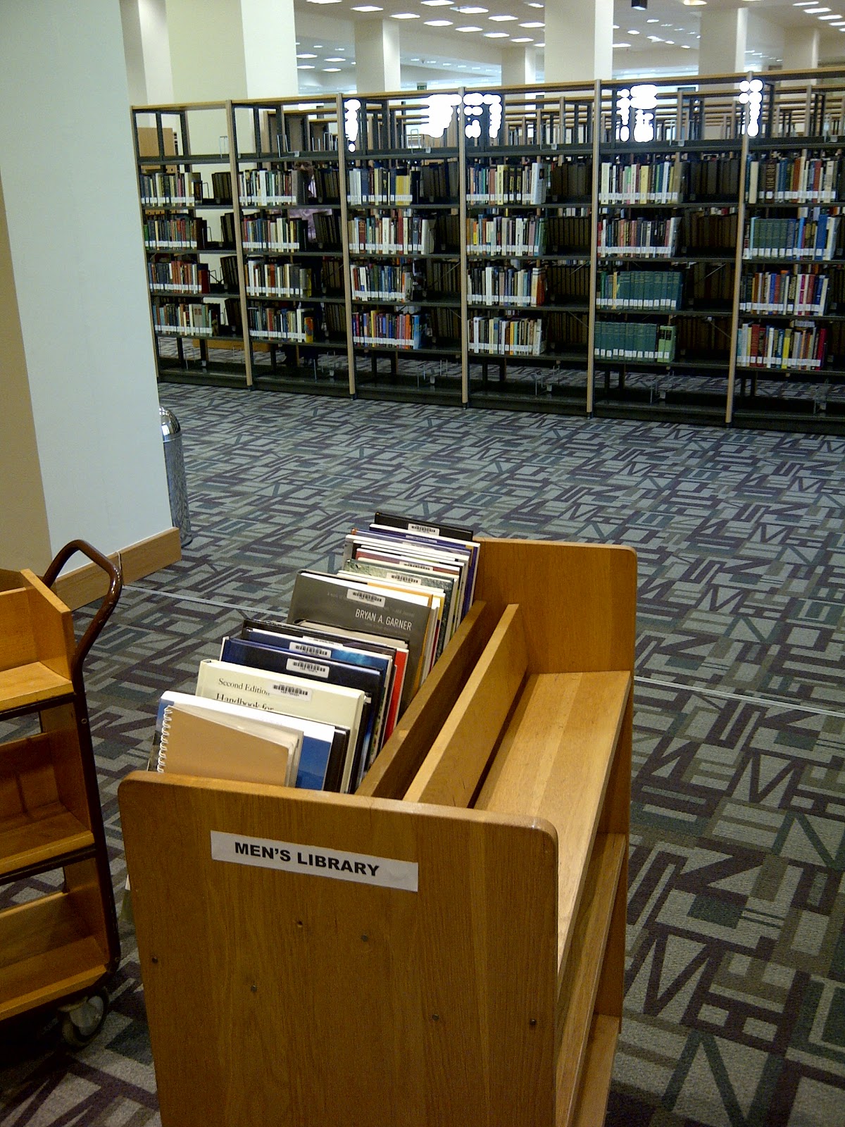 Qatar University Law Librarian Blog: February 2012