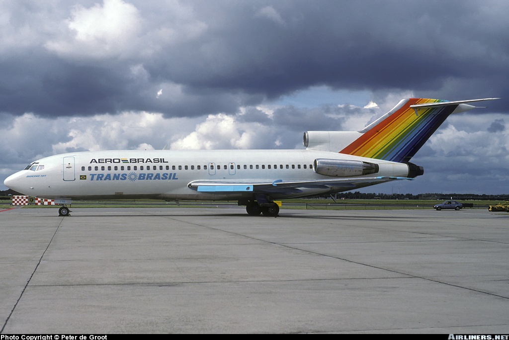Cultura Aeronáutica: Os coloridos Boeing 727 da Transbrasil