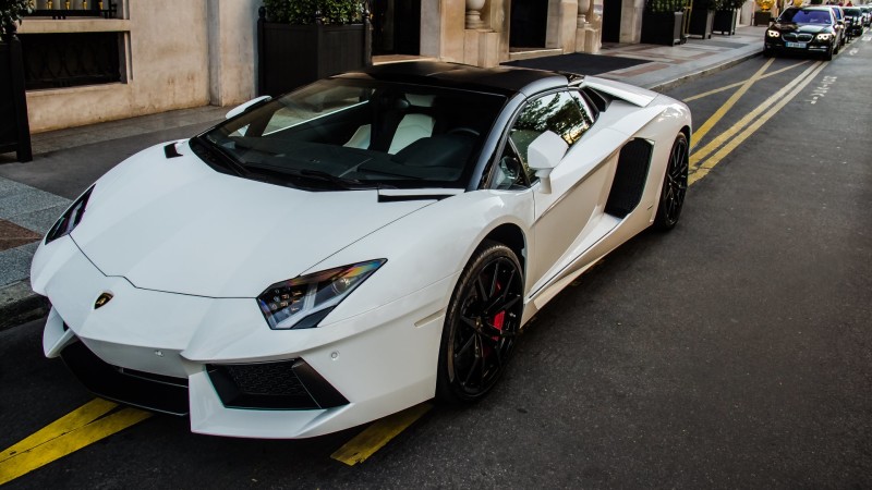 Lamborghini Aventador Resimleri Fotoğrafları HD ~ Araba Resimleri Ünlü ...
