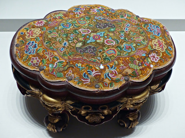 Masters of Craft : Peranakan beadwork