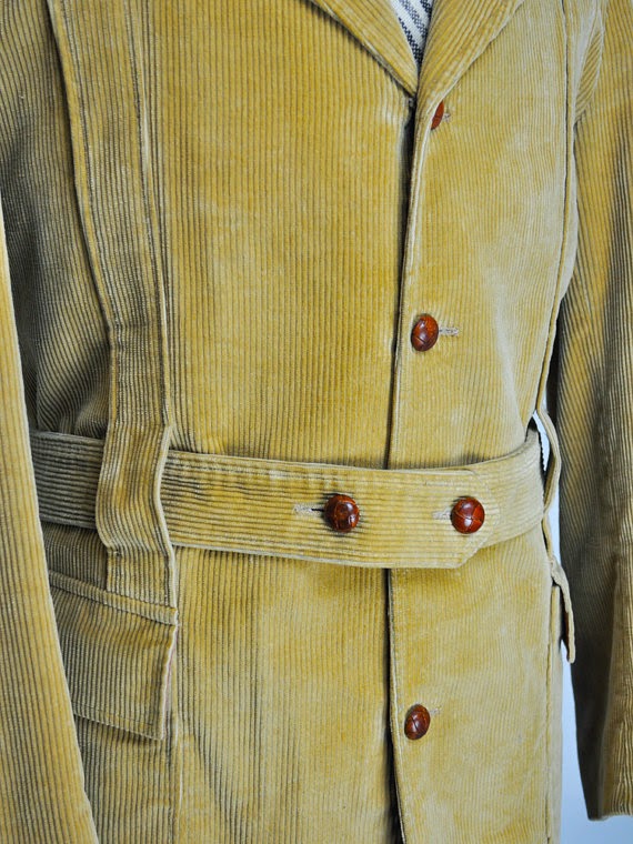 Global Men's Wear with Traditional Roots : Norfolk style jacket