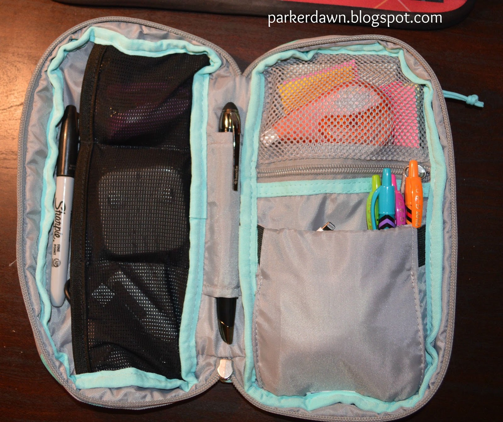 Parker Dawn: College Supply Organizer: Using JanSport Digital Pouch