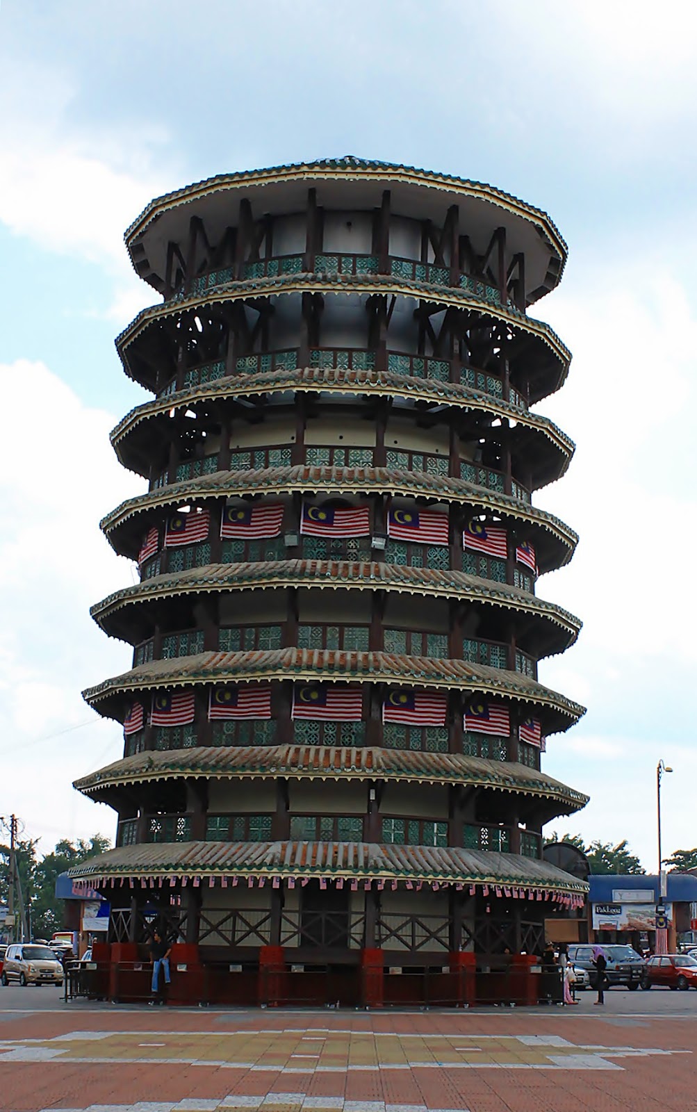 Sang Ekstasi: Teluk Intan