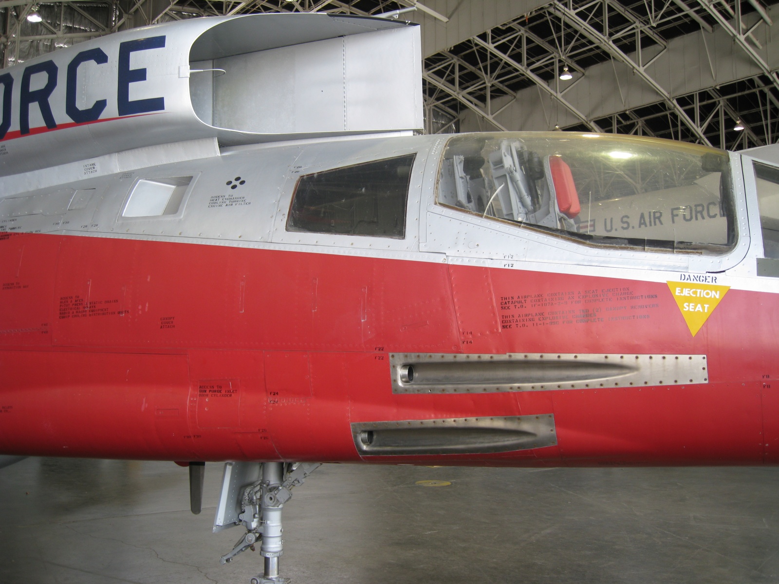 vanveken's blog: North American YF-107A Ultra Sabre Walk Around