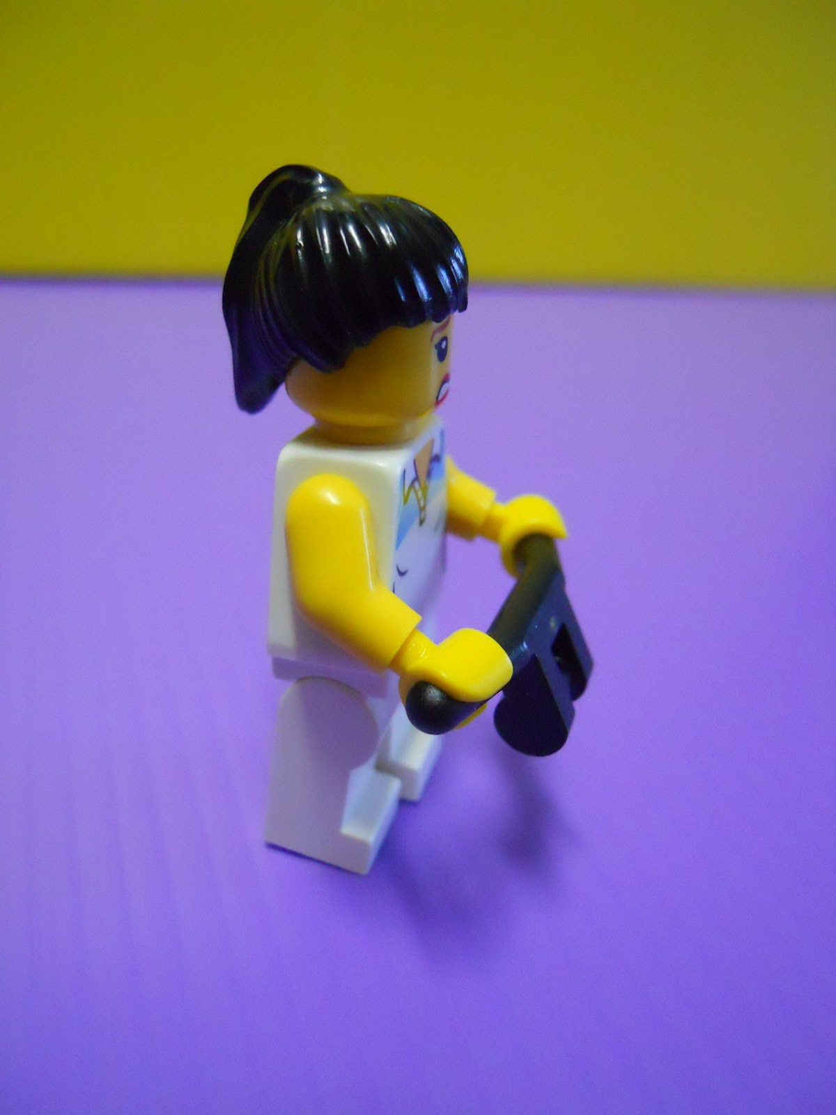 Dexters Diecasts (DexDC): Lego Minifigure ~ Female Fitness Instructor
