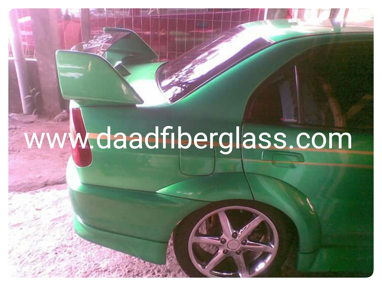 We Can Make Anything : Reparasi dan Modifikasi Body Kit Mobil