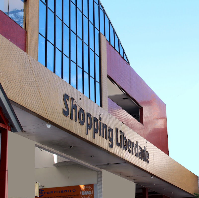 Carlos Corrêa Ribeiro Luz & Arquitetos Associados: Shopping Liberdade