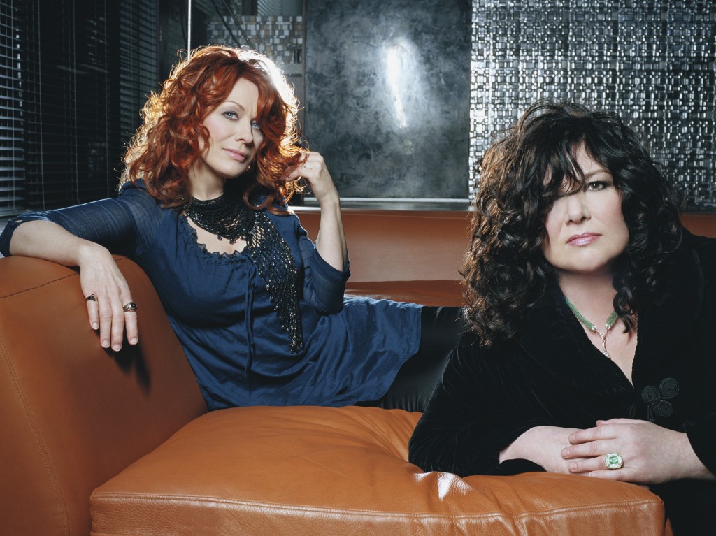 Everybody's Buying Vintage.: style icons: 1970's ann & nancy wilson.