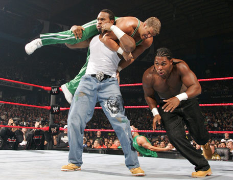 WWE PICTURES, WALLPAPERS, WWE DIVA: JTG And Shad In Ring