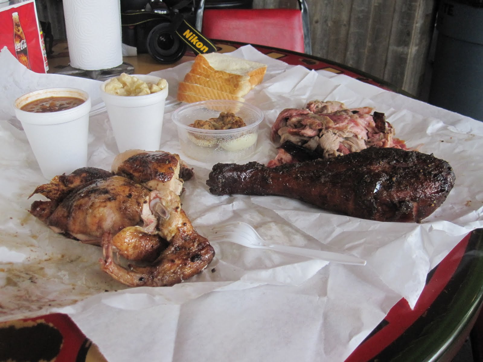 Man Up: Tales of Texas BBQ™: Saturday's lunch at Lockhart Smokehouse ...