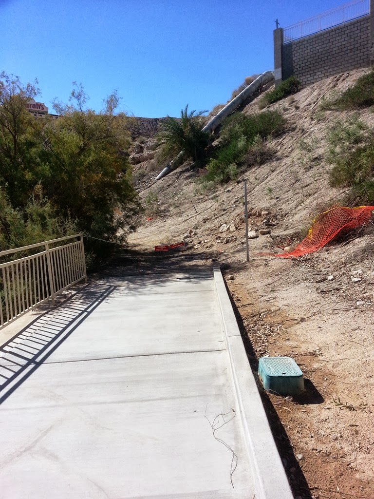 Laughlin Buzz: Laughlin RiverWalk: The River Palms