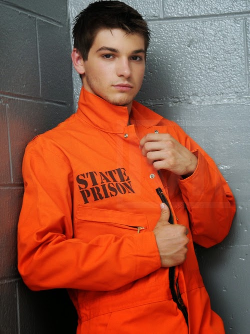 El Lavadero de las Muñecas: JOHNNY RAPID ES ARRESTADO POR ATACAR A SU NOVIA