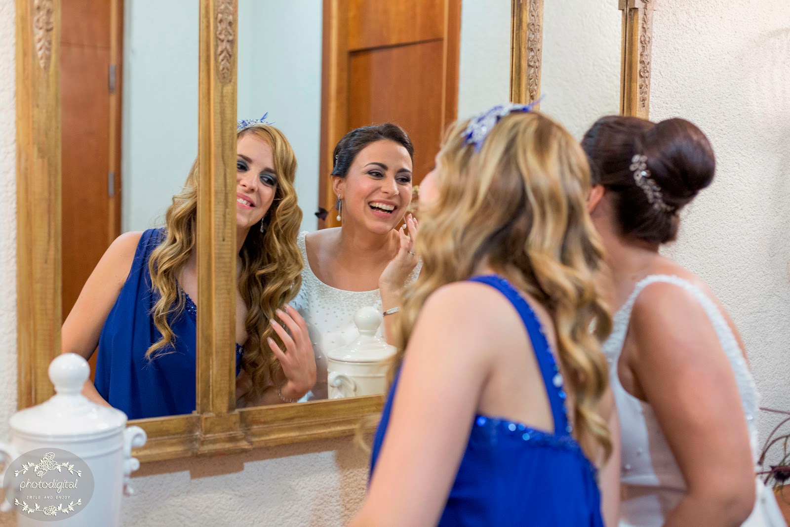 Bella Serrano: Sencilla María