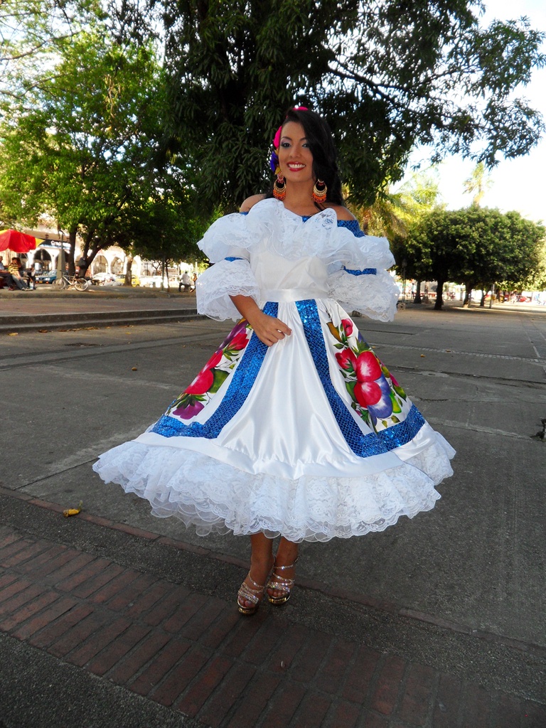 Noticias, Arte, Cultura y Turismo: Vestuario del Bambuco Colombiano