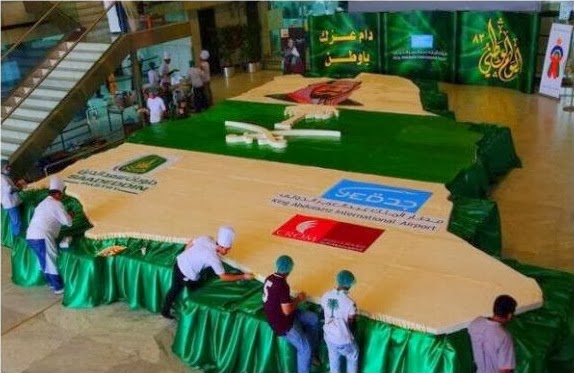Kingdom makes world’s largest cake for Saudi National Day ~ Malomaat