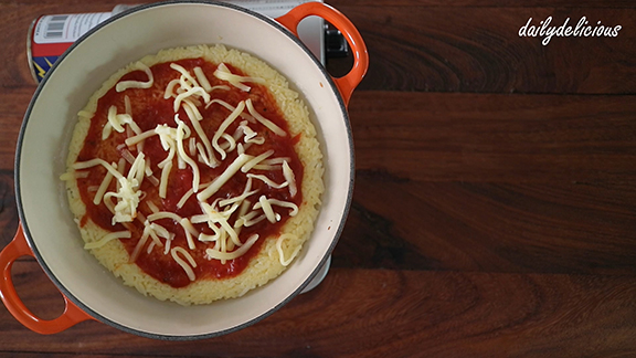 dailydelicious: Rice Pizza: Super quick, and easy pizza