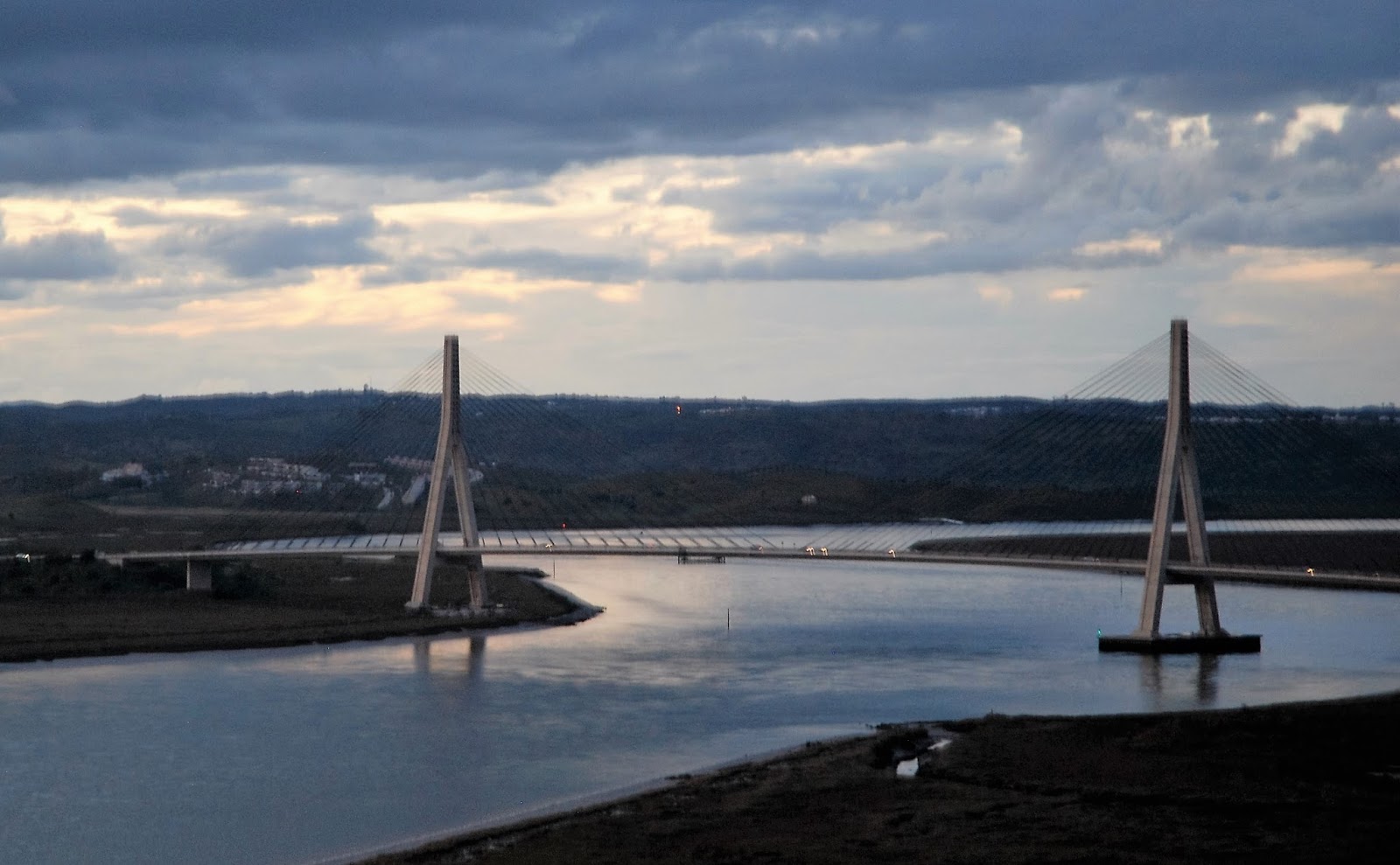 CAZANDO PUENTES: PUENTE DE AYAMONTE SOBRE EL RÍO GUADIANA