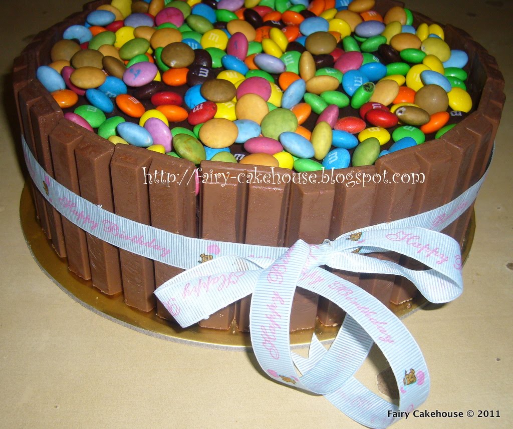 Fairy Cakehouse: Kit Kat, M n Ms and Smarties