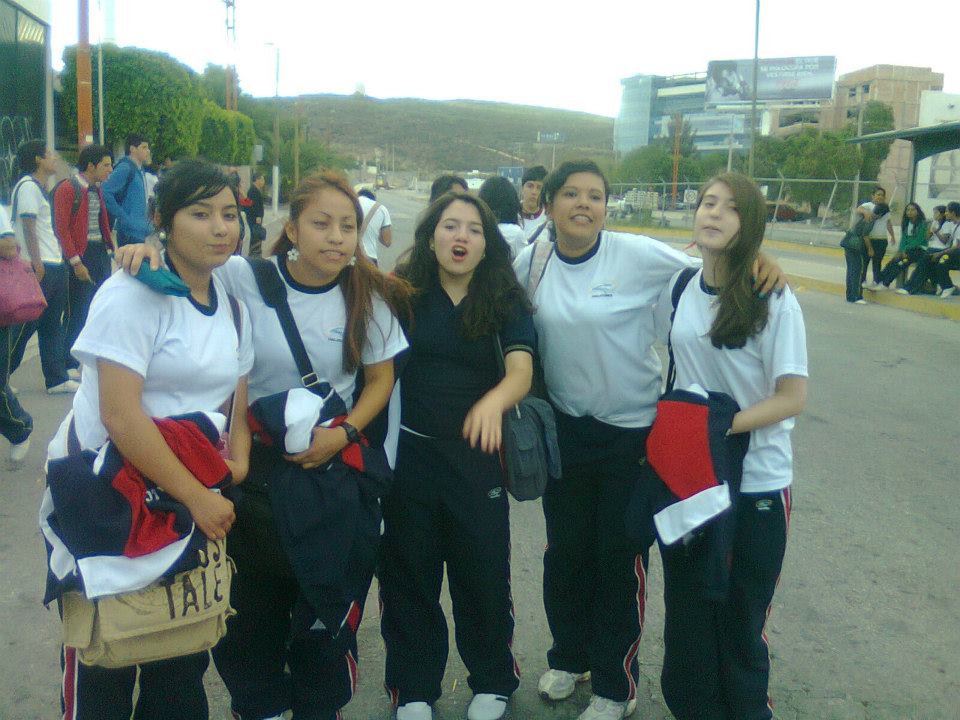 Plantel cobach 26 Halcones: Mis compañeras del cobaach