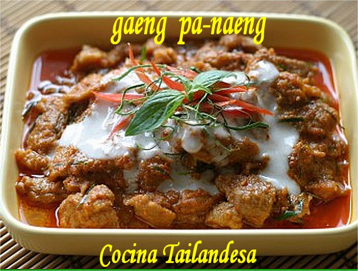 LA COCINA TAILANDESA: Gaeng pa-naeng