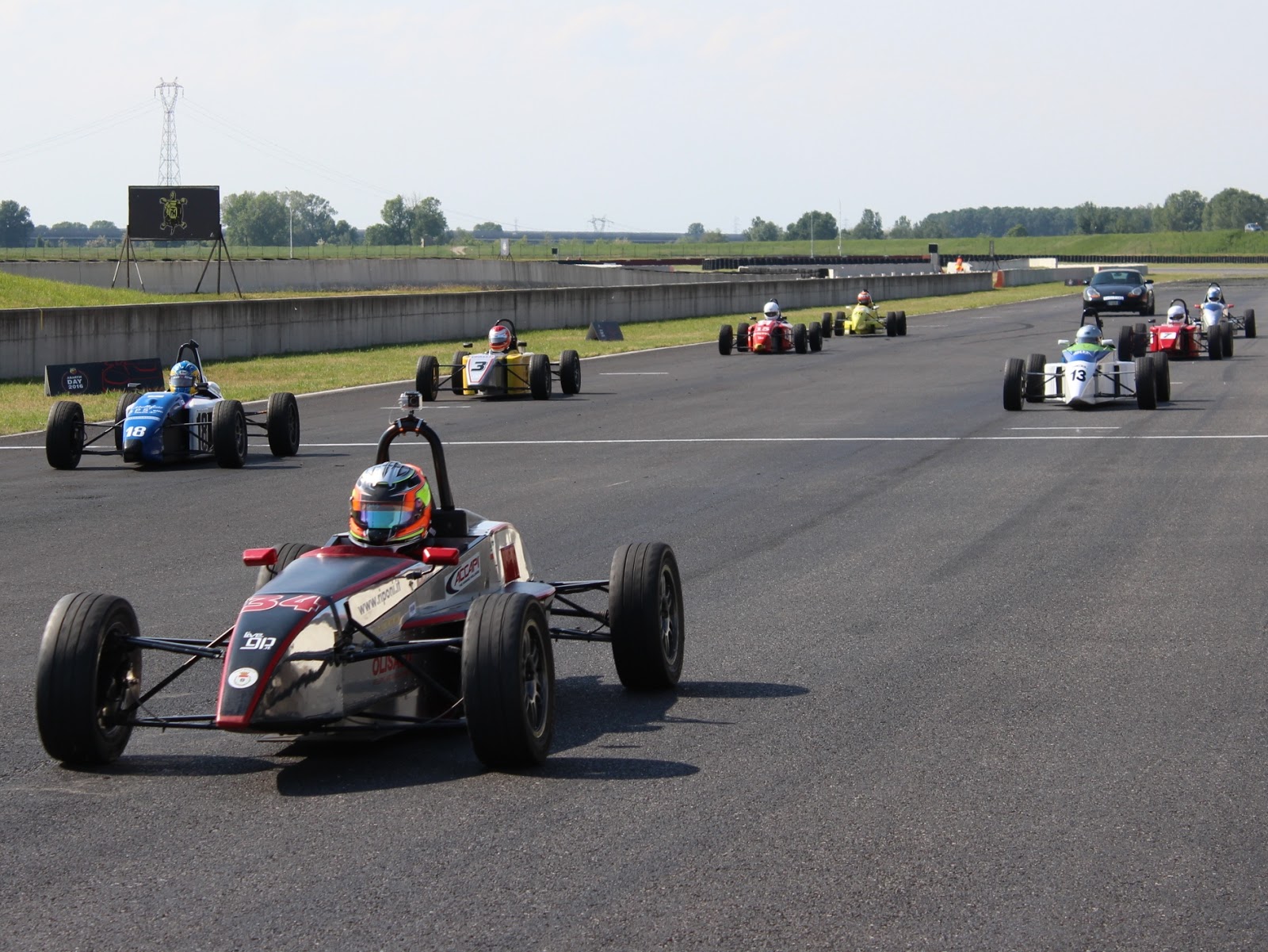 Formula Class, la nuova vita della Formula Junior. Il Team Riponi tra i ...