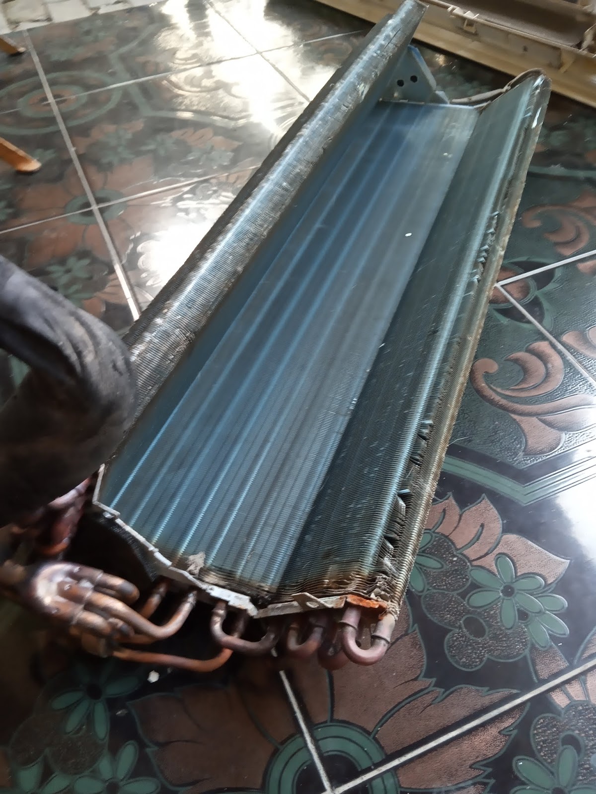 Komponen pada AC split - Juraganacee.com