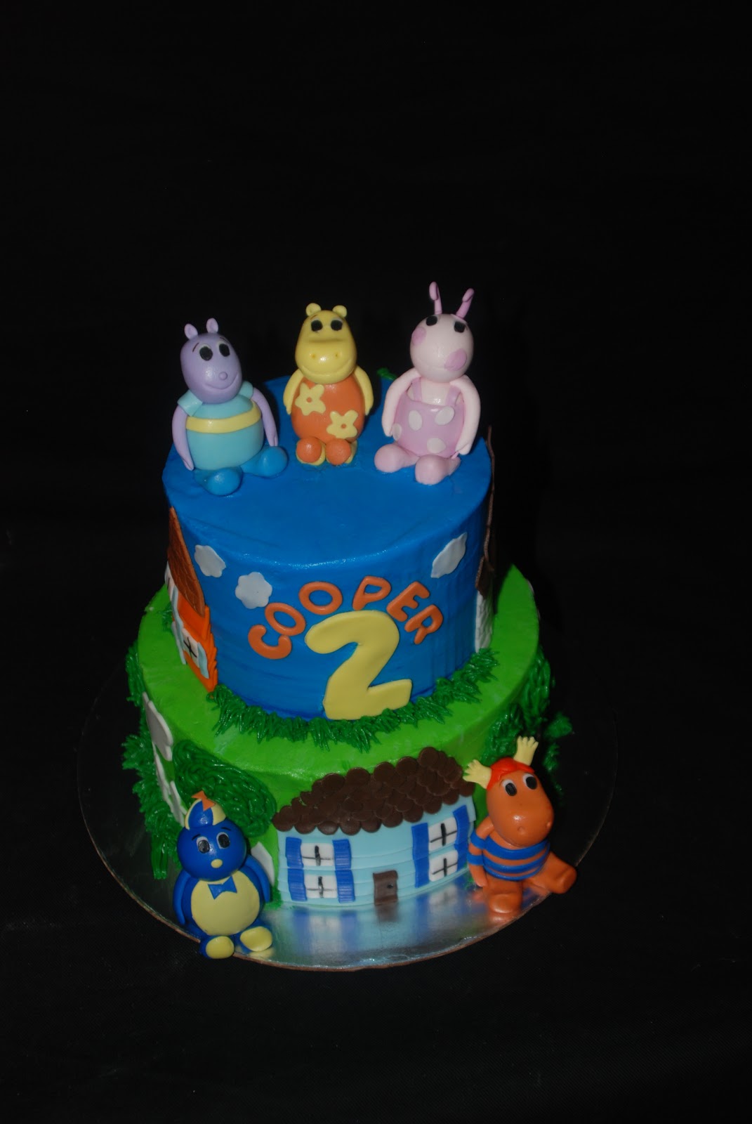 Backyardigans Cake