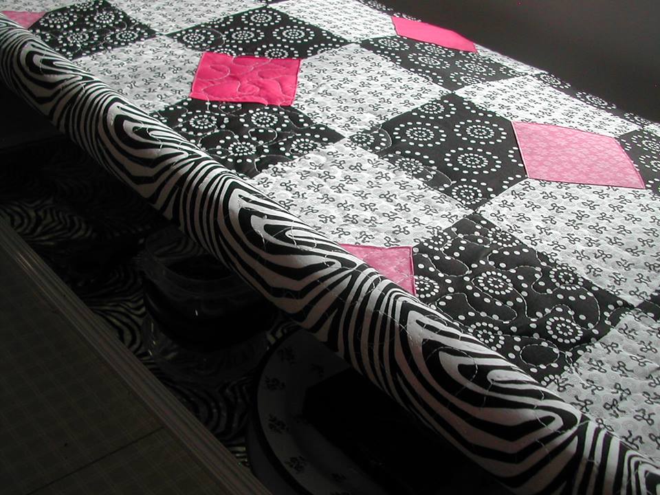 Machine-Knitting' Boo