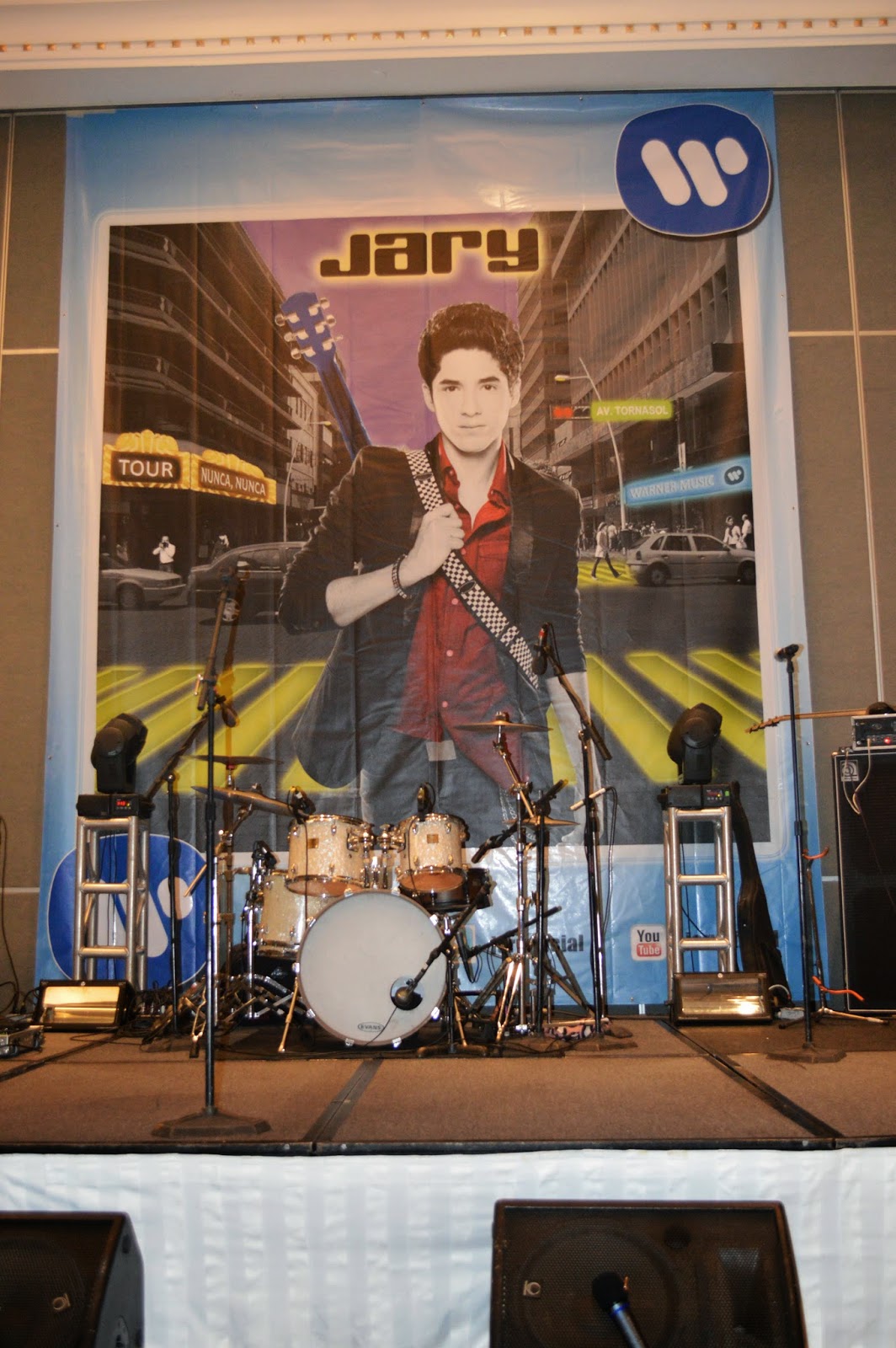 Unileventv: JARY CANTAUTOR MEXICANO