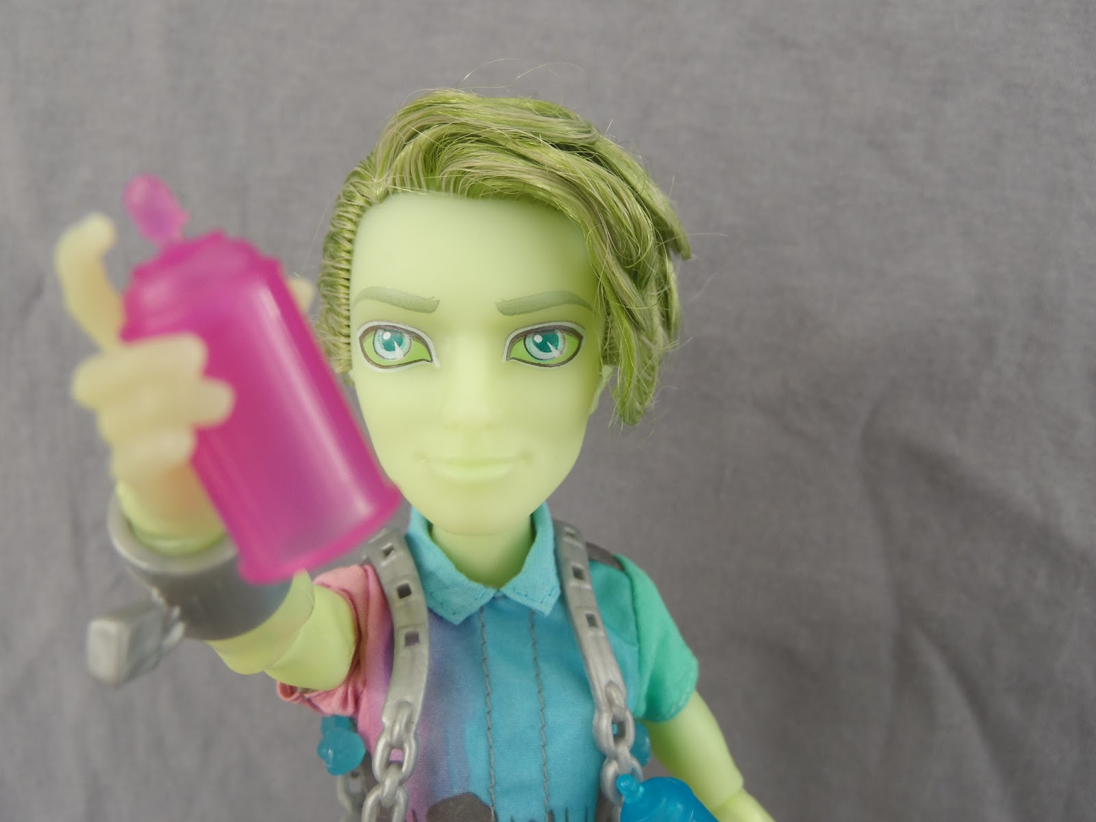 Christina Articulates: 'Haunted' Porter "Paintergeist" Geiss