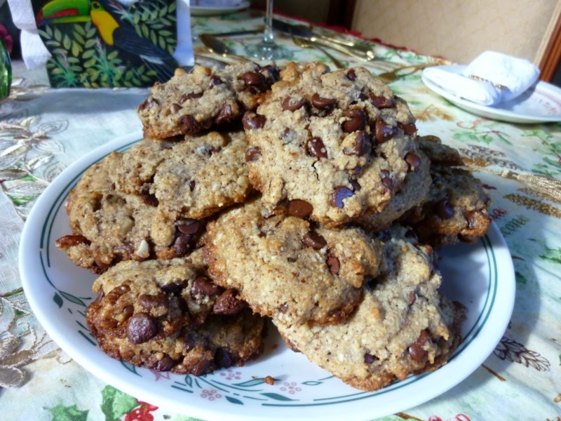 CHUNKY CHOCOLATE CHIP COOKIES