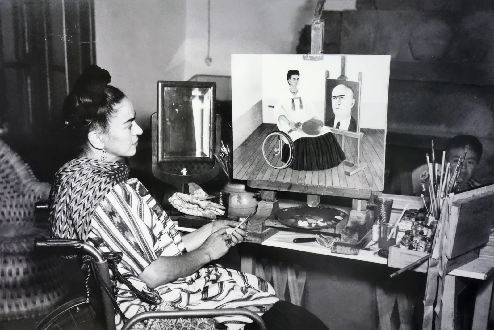 A Retired Teacher in Mexico City: Culture at the Transport Hub