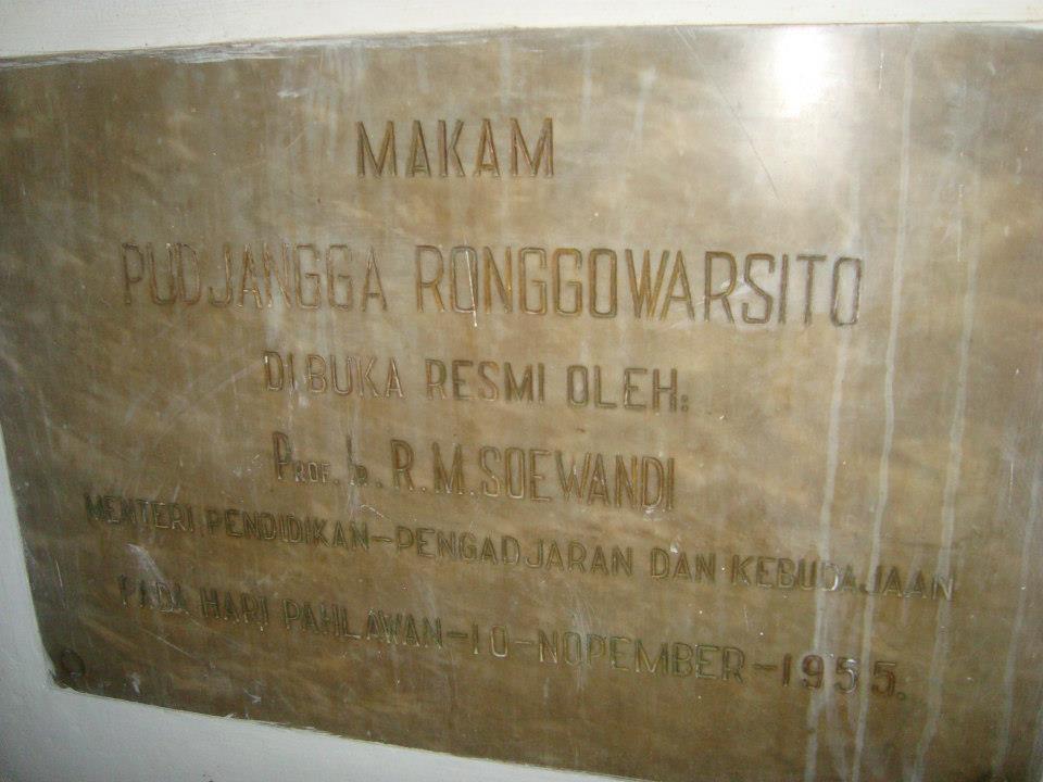 Bunda Ratu kidul-Ki Rekso Jiwo: Makam Raden Ngabehi Ronggo Warsito