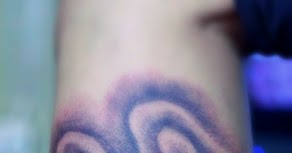 Free Tattoo Designs : KOI fish tattoo on the leg