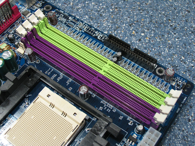 Pengertian Dan Bagian-Bagian Komponen Motherboard beserta Fungsinya ...