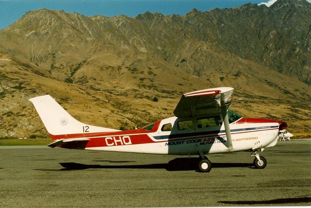 3rd Level New Zealand: The Last Days of the Lily at Milford Sound ...
