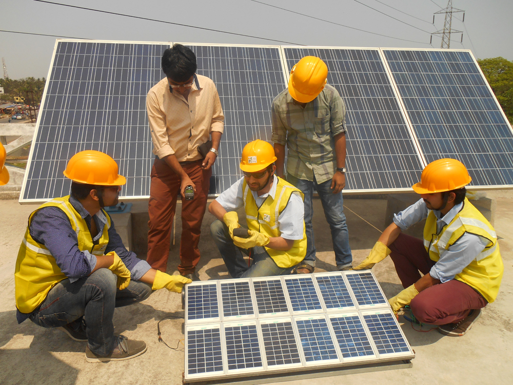 Solar Training March 2017 at IST Howrah India No 1 Institute for Solar ...