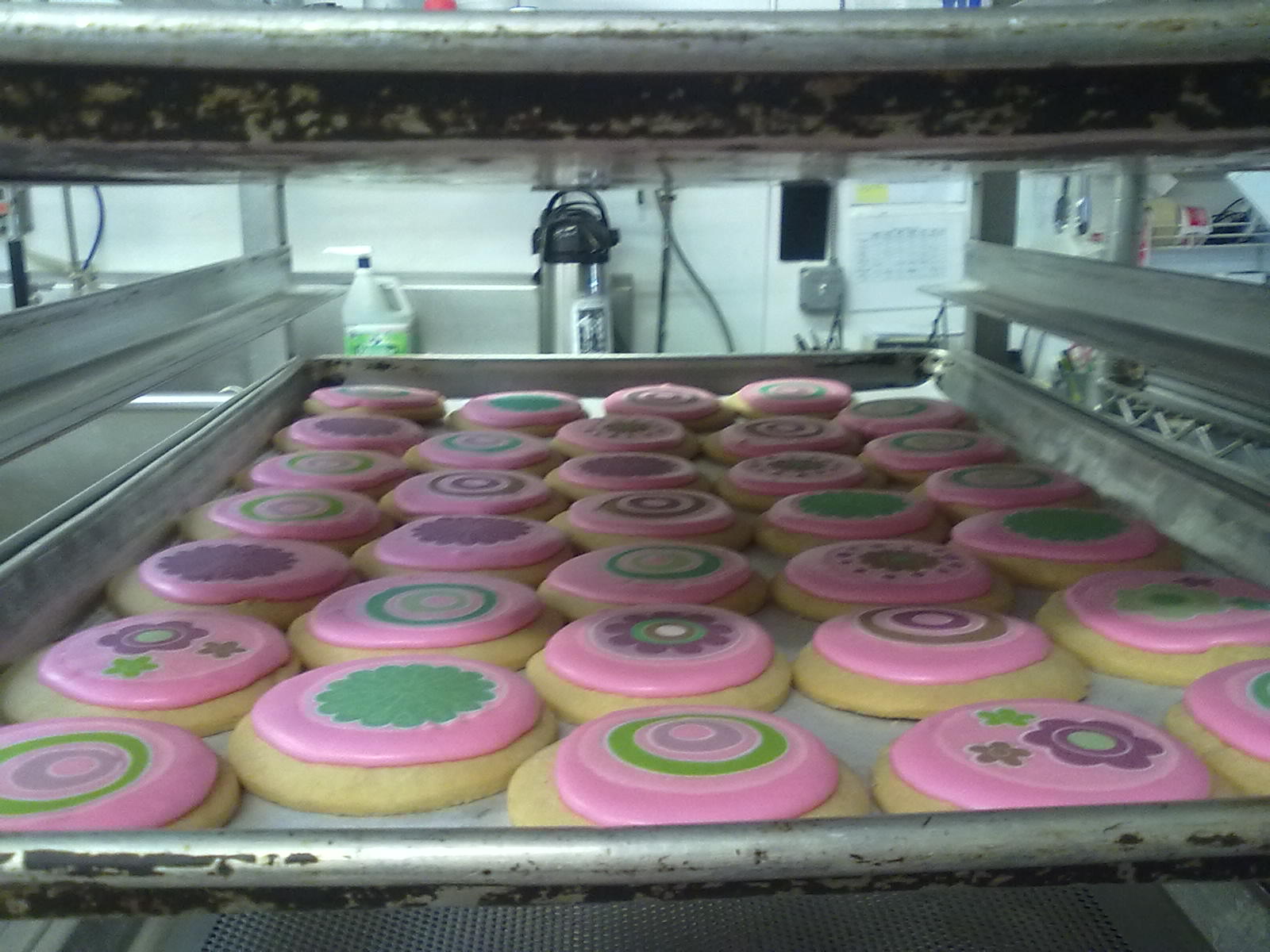 Lina's Bakery Internship : Cakes, Cookies, and Crumbs Oh My!: A Look ...