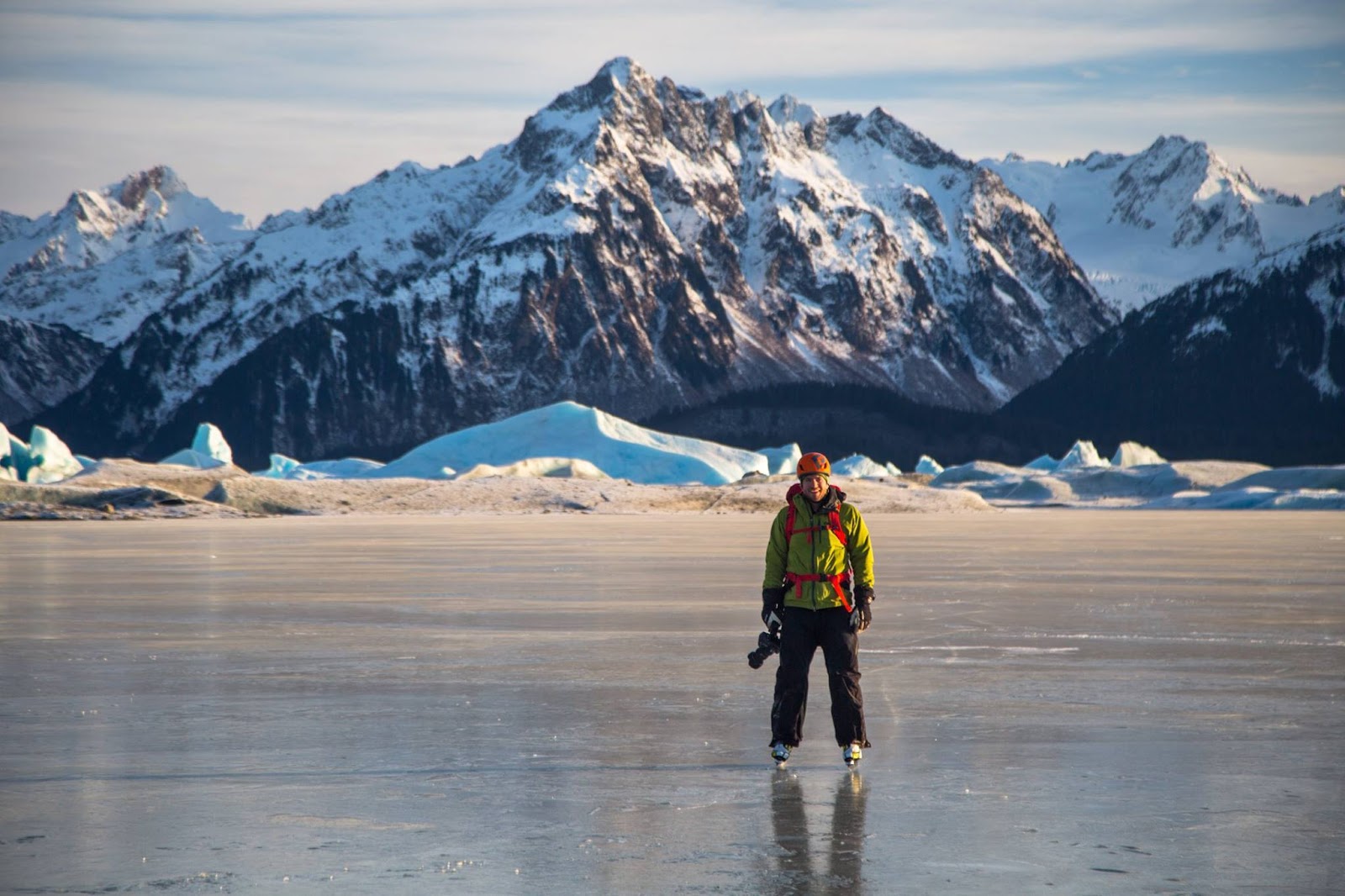 Figure Skating in Alaska - Paradise - Ice Skating World
