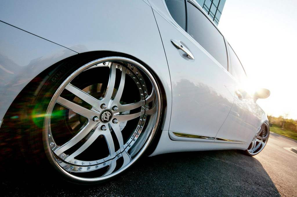 Motor Roar: Hottest Lexus Collection - VIP Modular Wheels