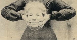 Althouse: Headless portraits.