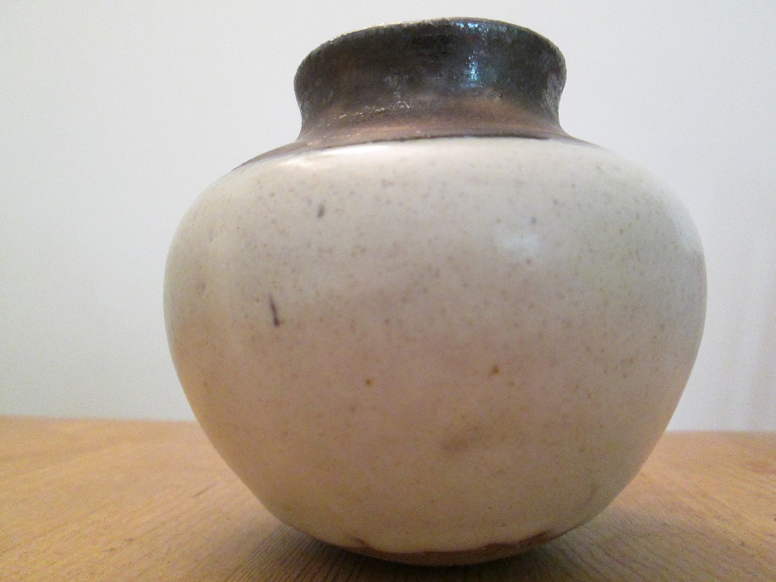 More of Ian's pots - Sundragon Pottery