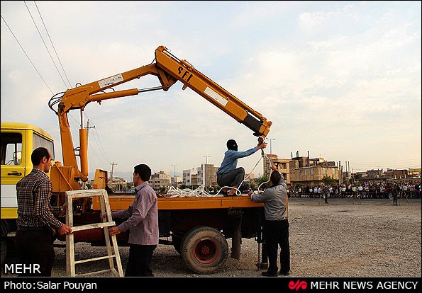 Iran: 2 more hanged in public