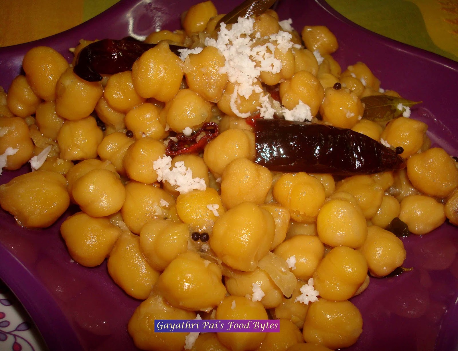 Gayathri Pai's Food Bytes: White Chane Upkari / Chick peas bhaji.