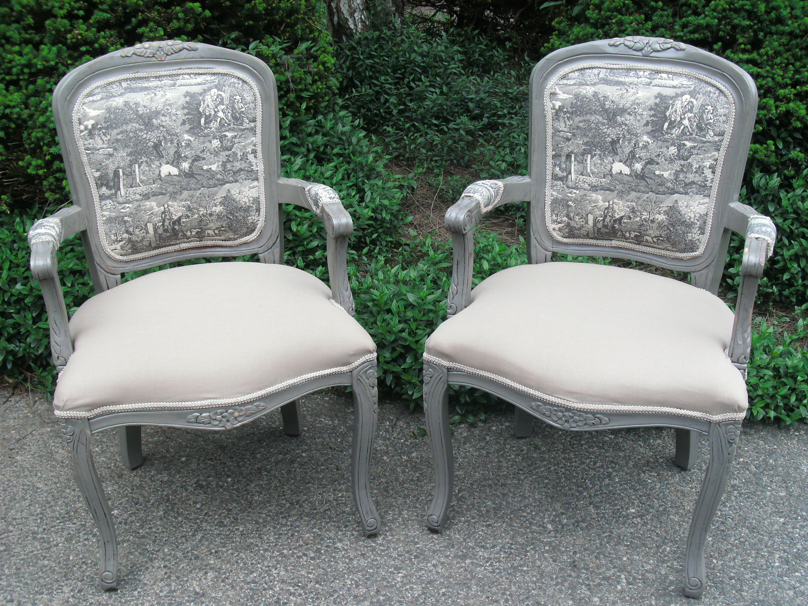 A Touch of Mink: Slate Gray Toile French Chairs----Pretty!!!!