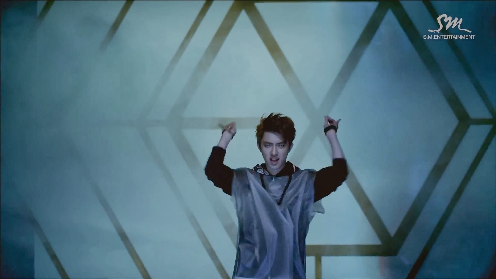 EXO: Wolf MV και who-is-who | I say myeolchi // k-pop in greek